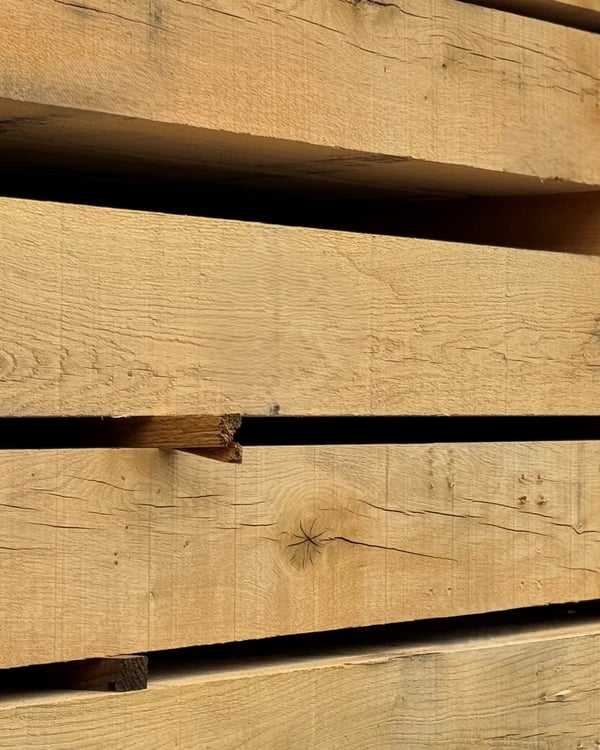 Sawn Green Oak Beams, Boards and Posts : H&H Forestry