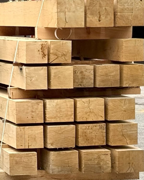 Sawn Green Oak Beams, Boards and Posts : H&H Forestry