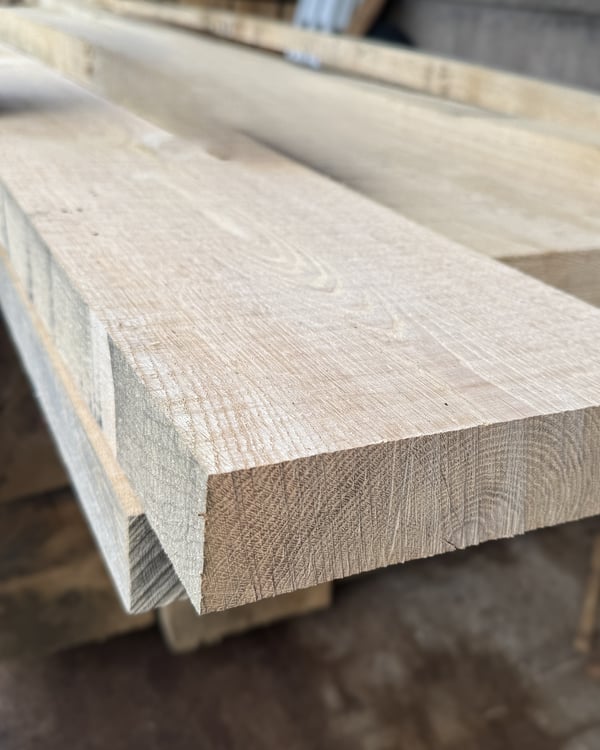 Sawn Green Oak Beams, Boards and Posts : H&H Forestry